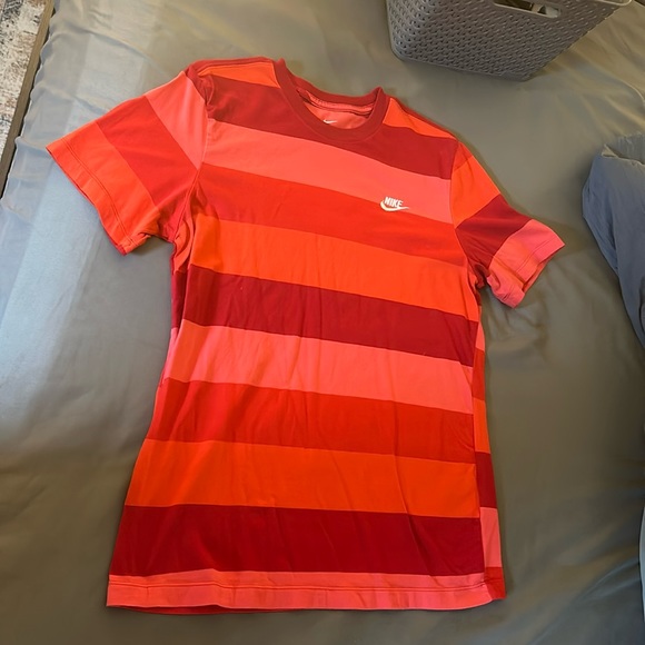 Nike | Shirts | Mensa Size Medium Nike Cotton T | Poshmark